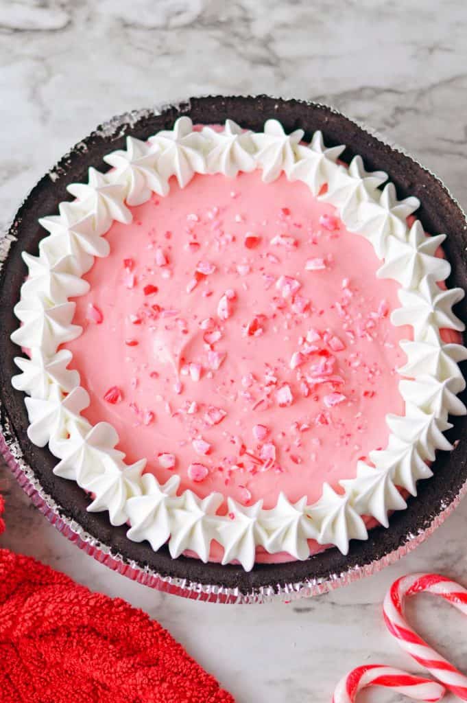 Easy No-Bake Peppermint Pie Recipe - Nourish Plate