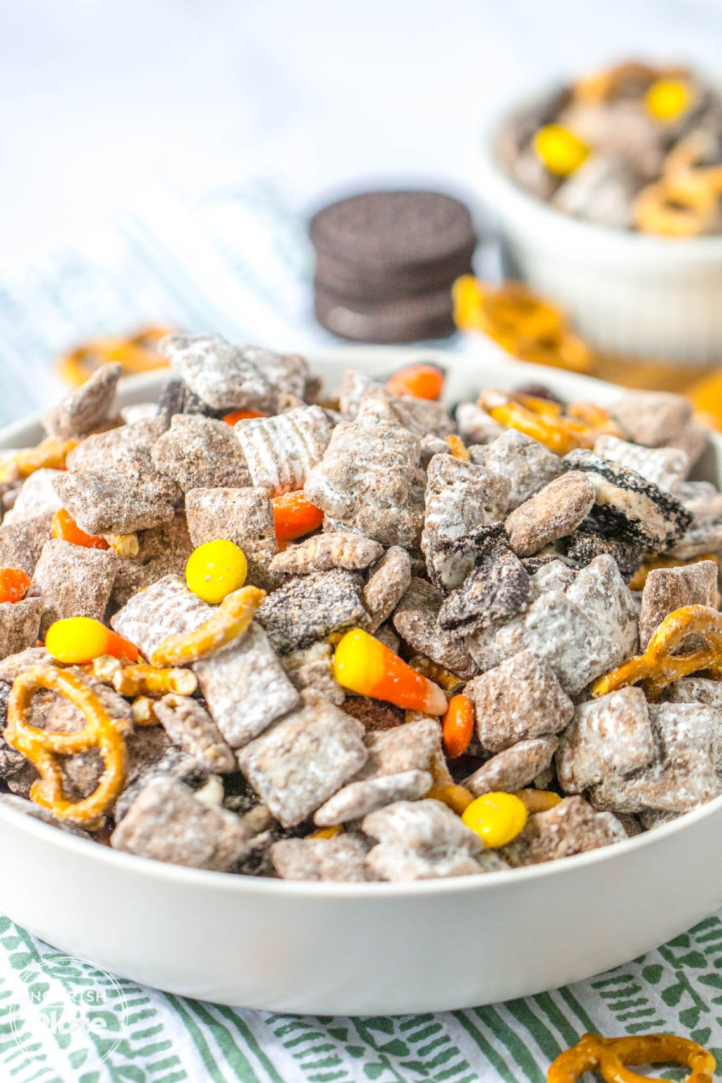 Easy Fall Puppy Chow Recipe: The Perfect Autumn Snack