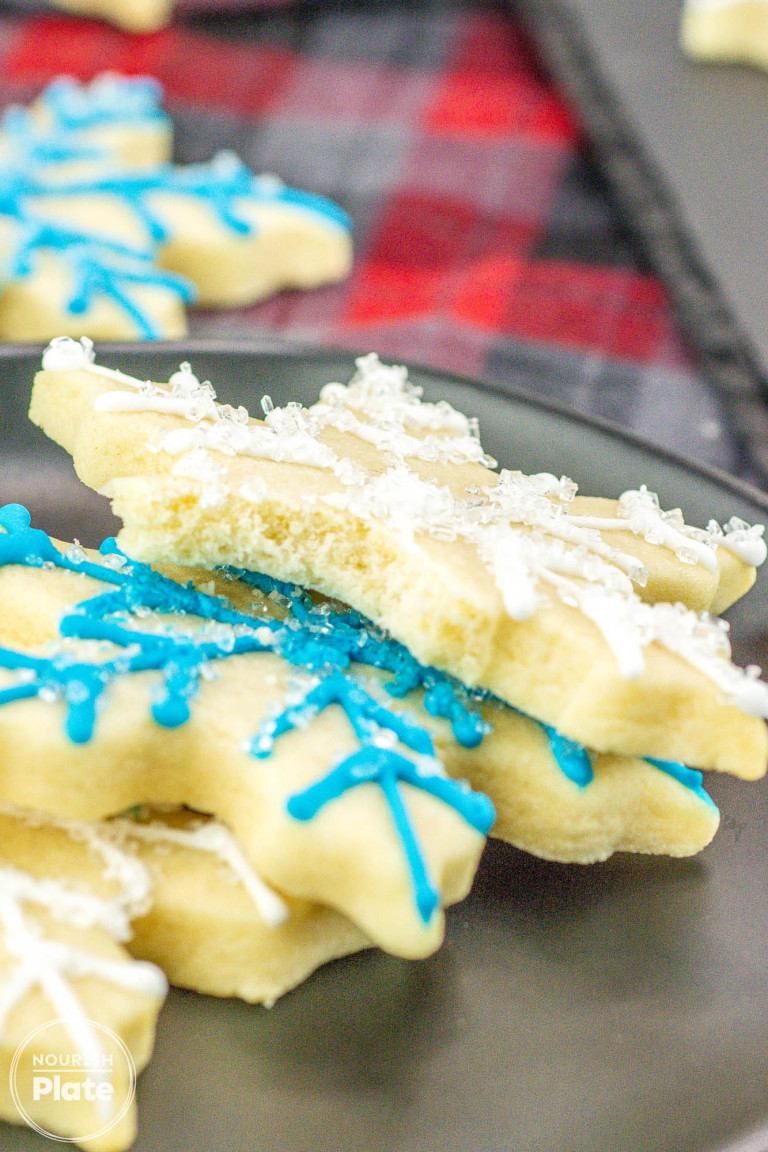 Easy Decorated Sugar Cookies with Royal Icing - Nourish Plate
